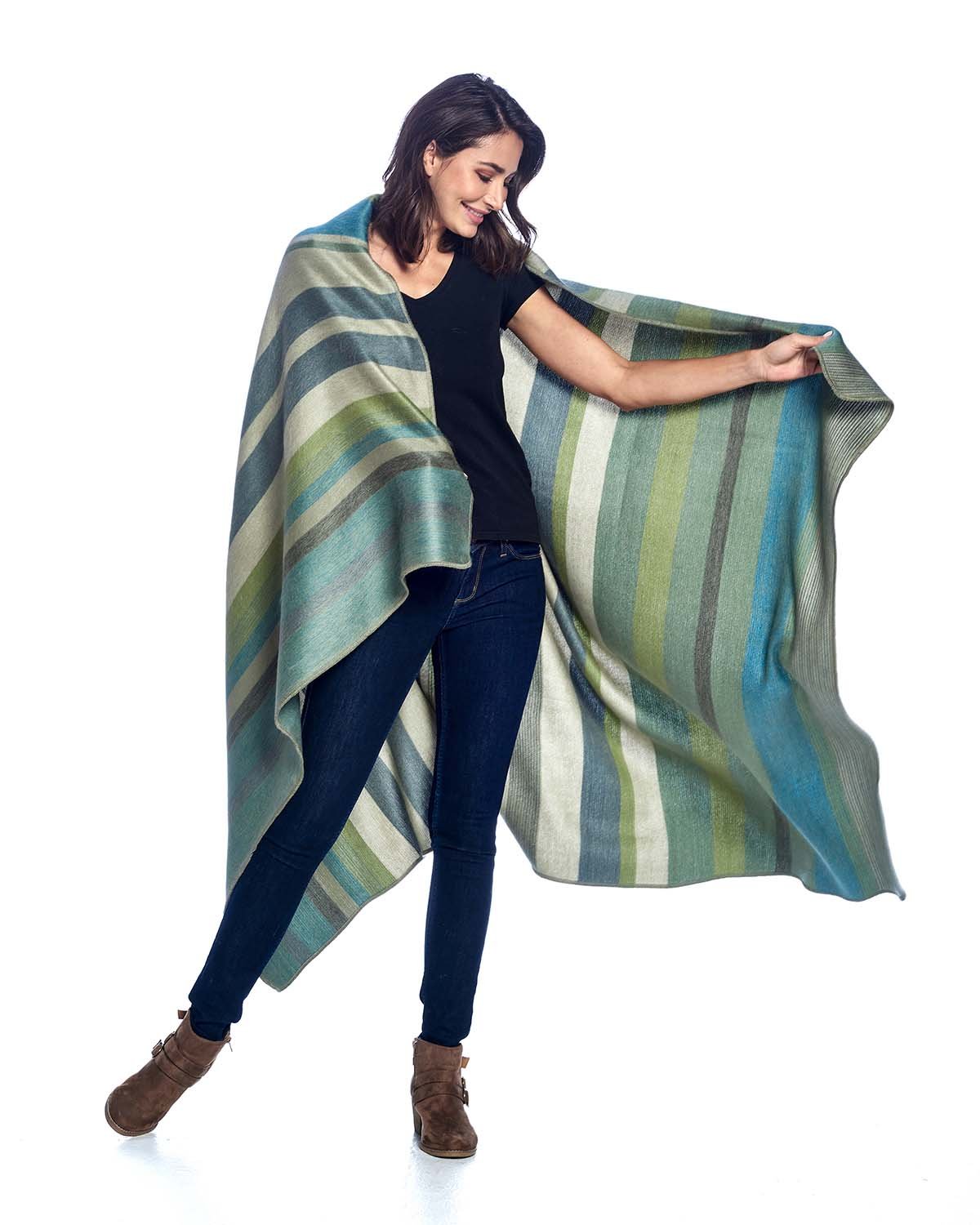 Alpaca Throw Blankets– Shupaca